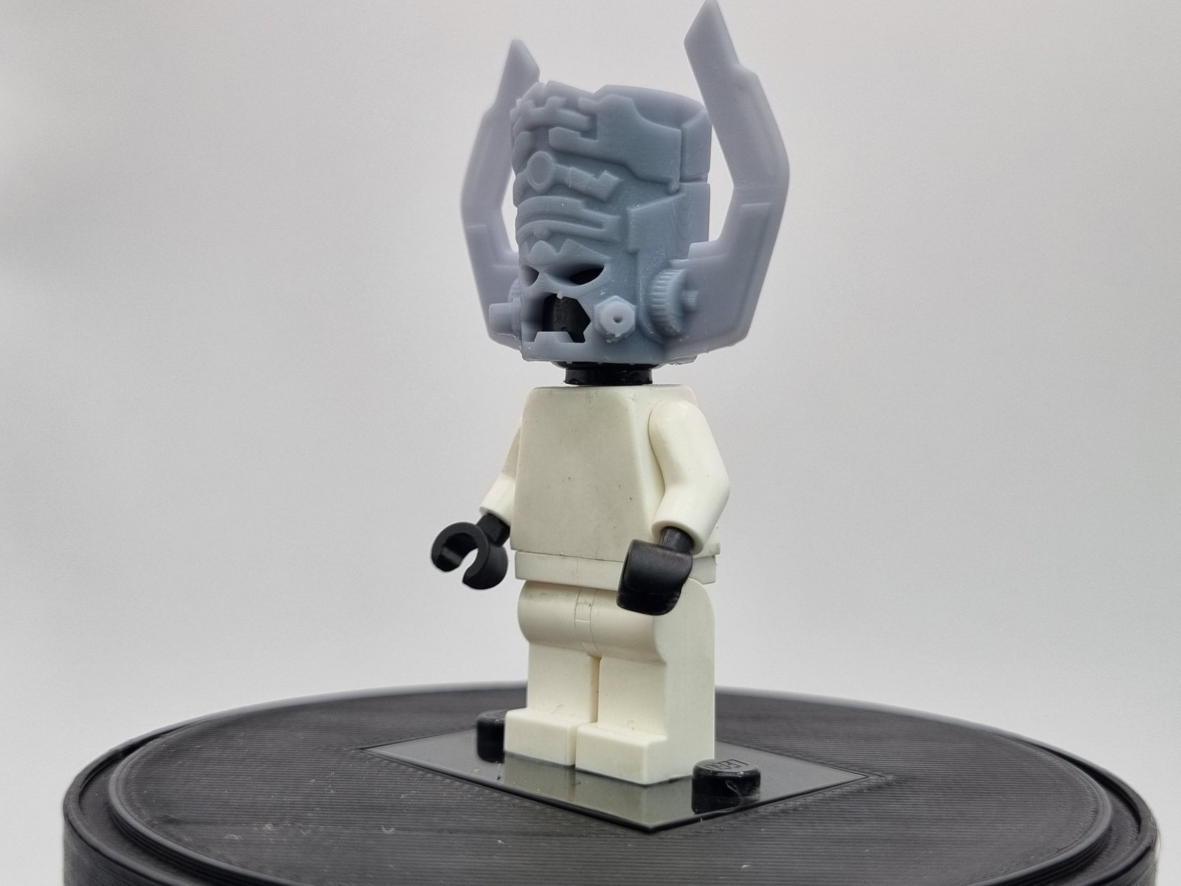 Buidling toy world eater helmet! – Limitless Minifigures